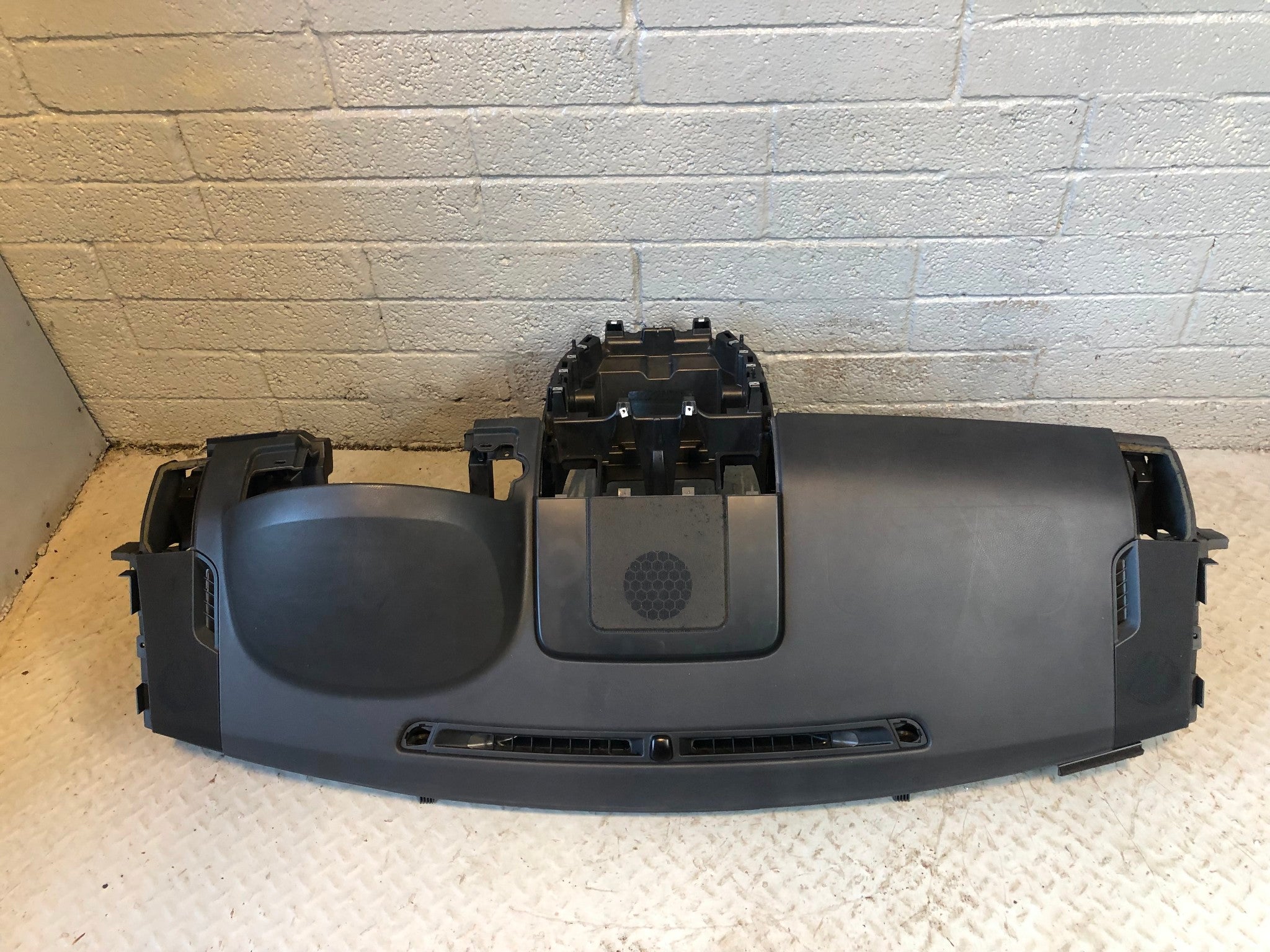 Freelander 2 Dashboard with Airbag Black Land Rover 2006 to 2014 R0912 ...